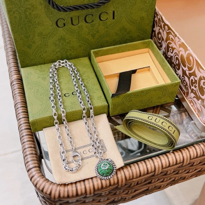 Bargain Gucci Necklaces