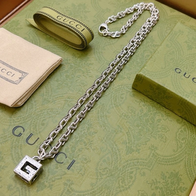 Bargain Gucci Necklaces