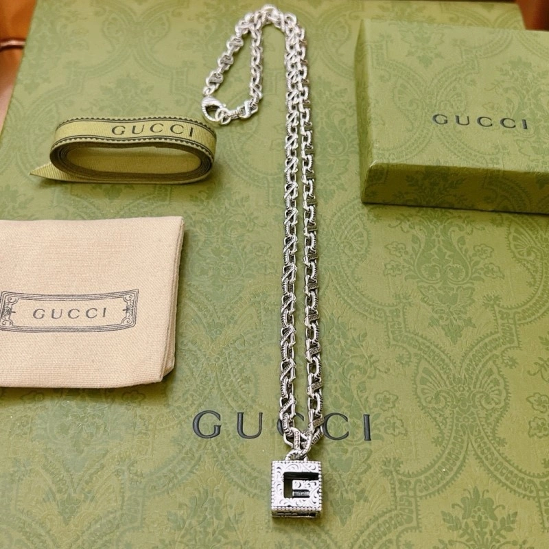 Bargain Gucci Necklaces