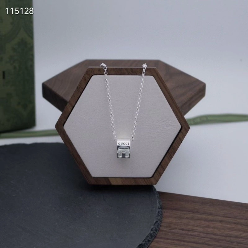Precise copy Gucci Necklaces