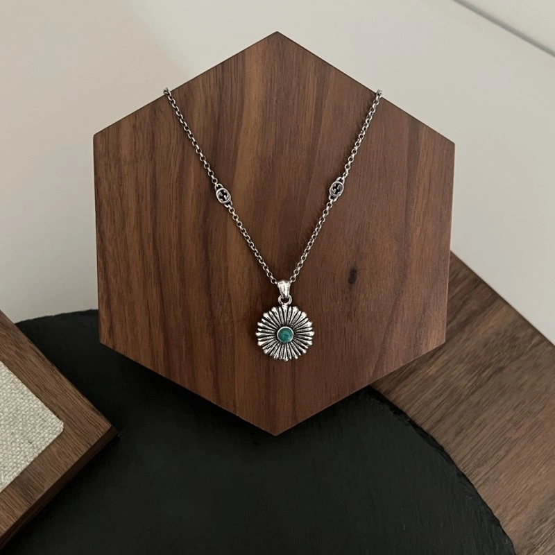 Bargain Gucci Necklaces