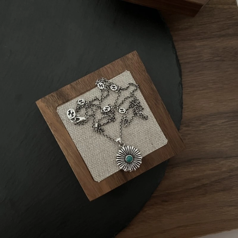 Bargain Gucci Necklaces