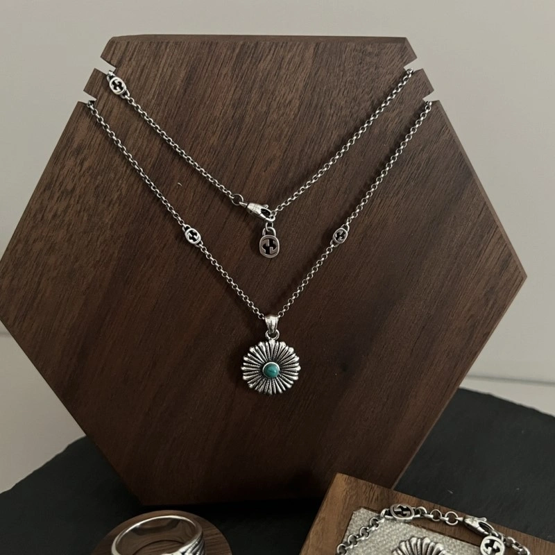 Bargain Gucci Necklaces