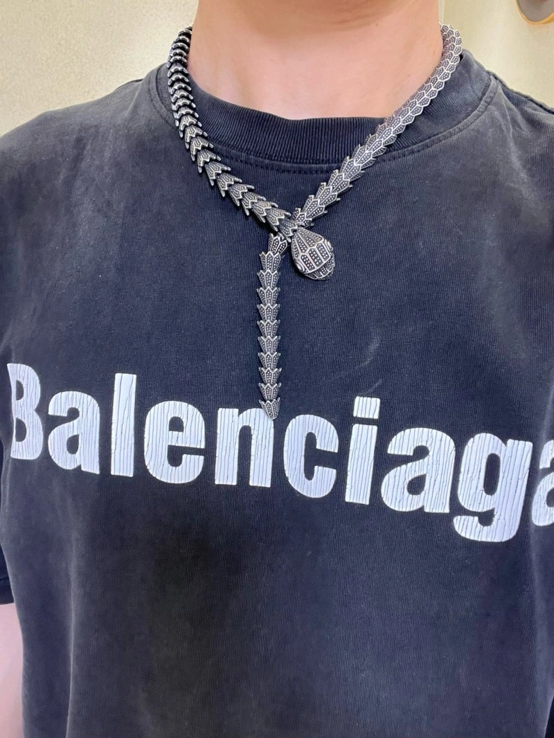Reasonably priced Gucci Necklaces