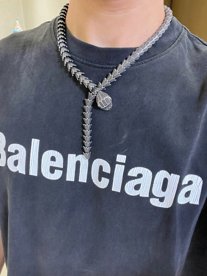 Reasonably priced Gucci Necklaces