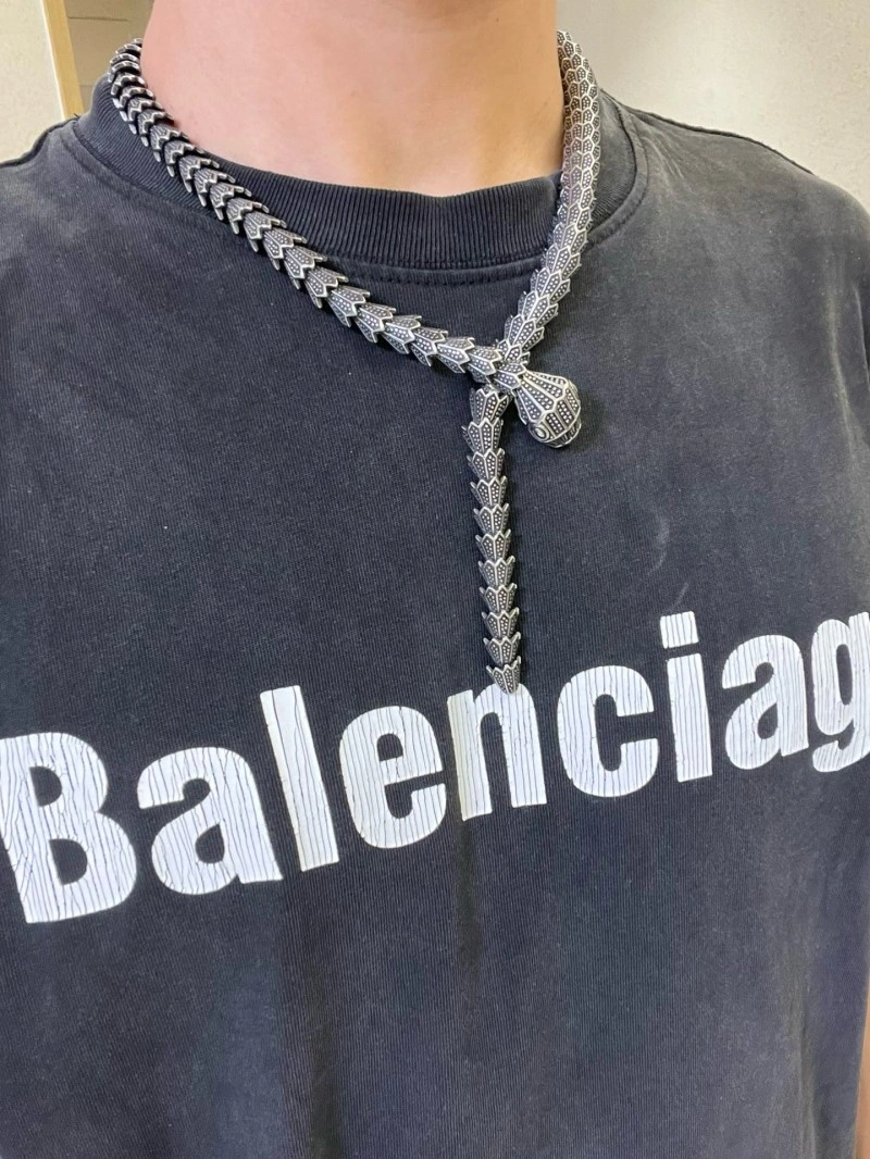 Reasonably priced Gucci Necklaces