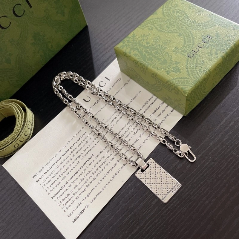 Indistinguishable Gucci Necklaces