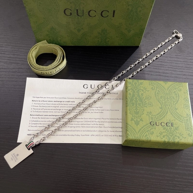 Indistinguishable Gucci Necklaces