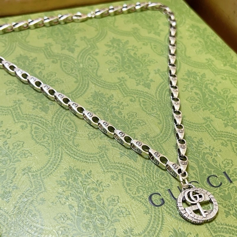 Top mirror Gucci Necklaces