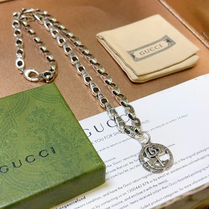 Top mirror Gucci Necklaces