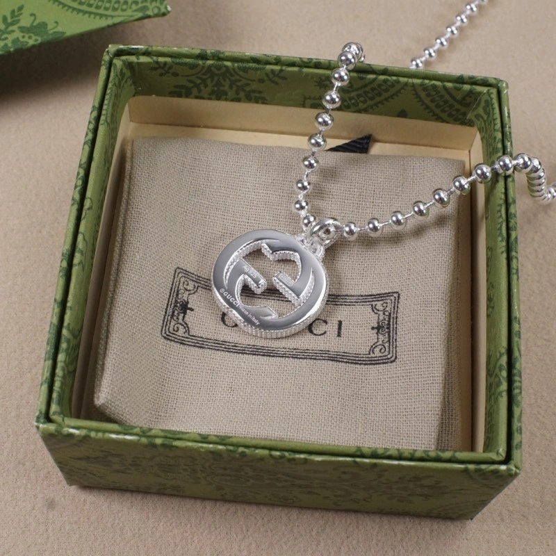 Official Gucci Necklaces