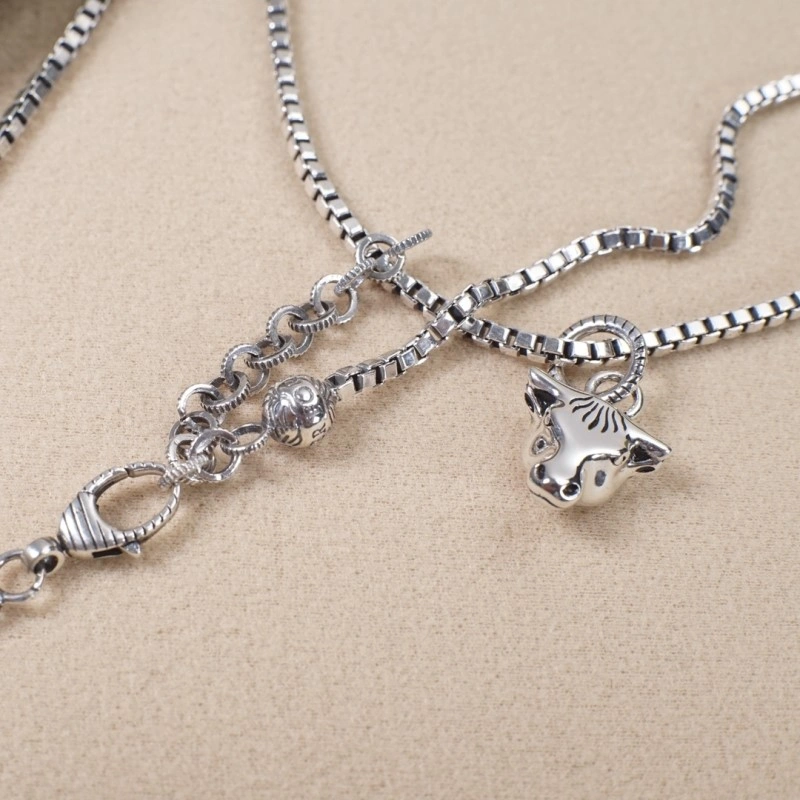 Indistinguishable Gucci Necklaces