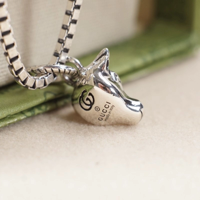 Indistinguishable Gucci Necklaces