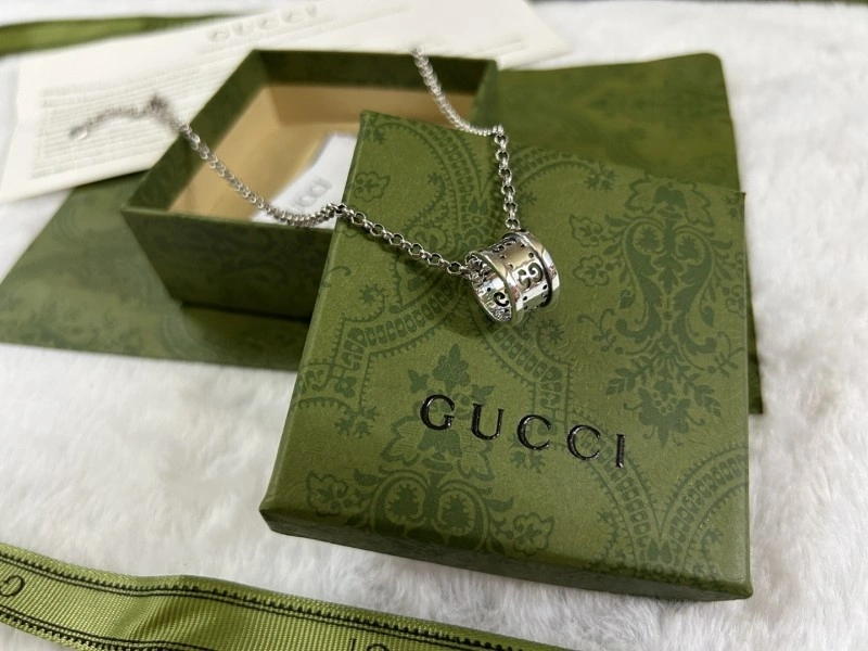 Economical Gucci Necklaces