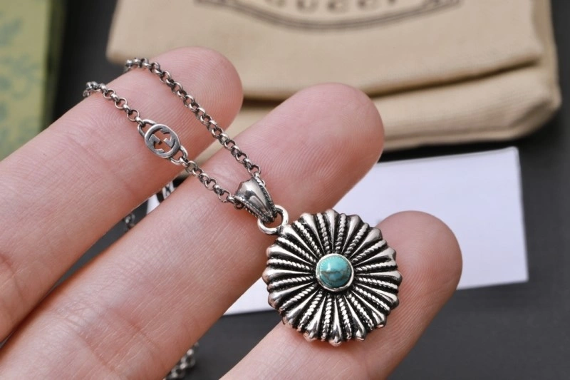 Top mirror Gucci Necklaces