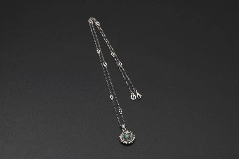 Top mirror Gucci Necklaces