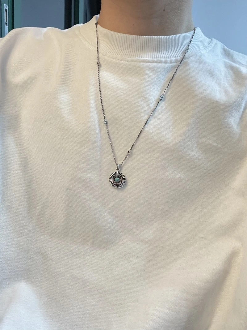 Top mirror Gucci Necklaces