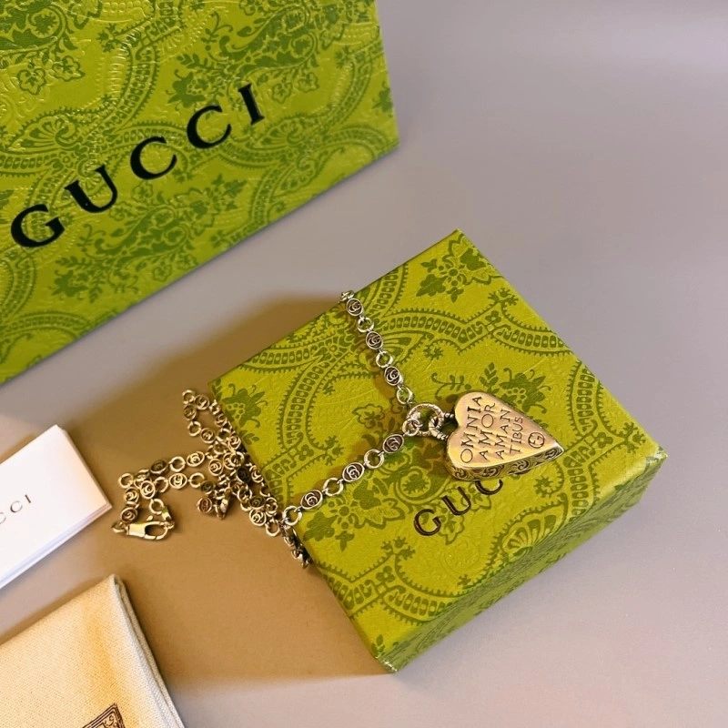 Indistinguishable Gucci Necklaces