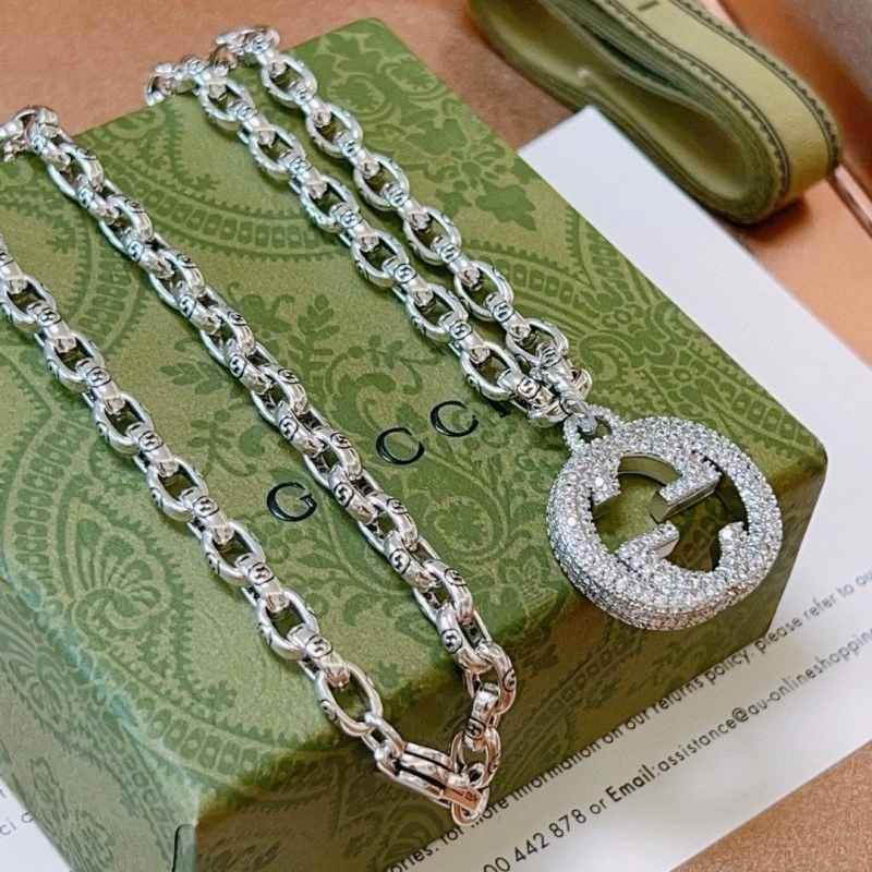 Indistinguishable Gucci Necklaces