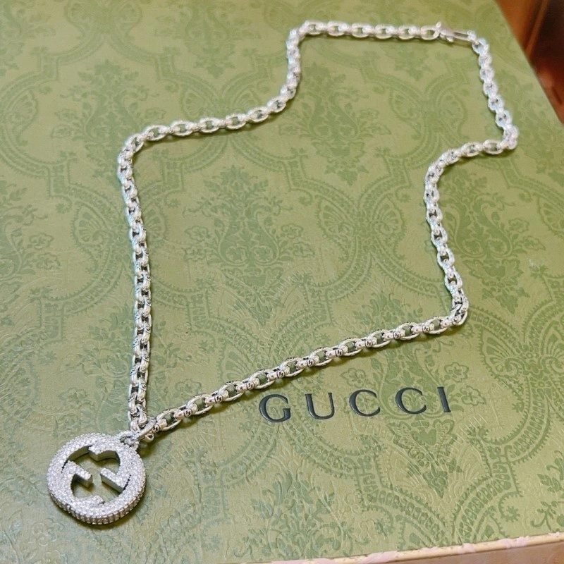 Indistinguishable Gucci Necklaces