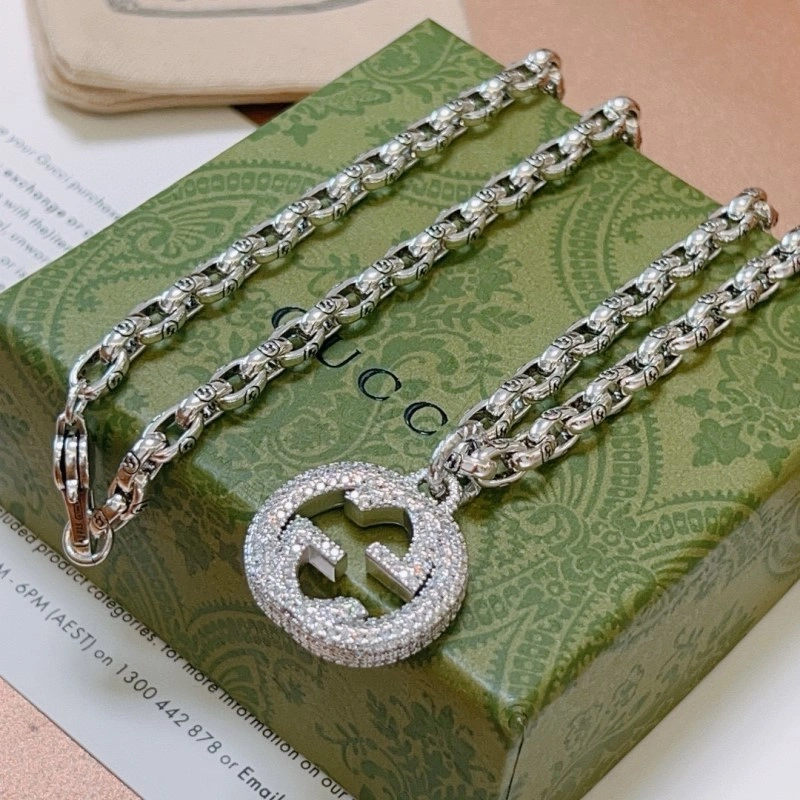 Indistinguishable Gucci Necklaces