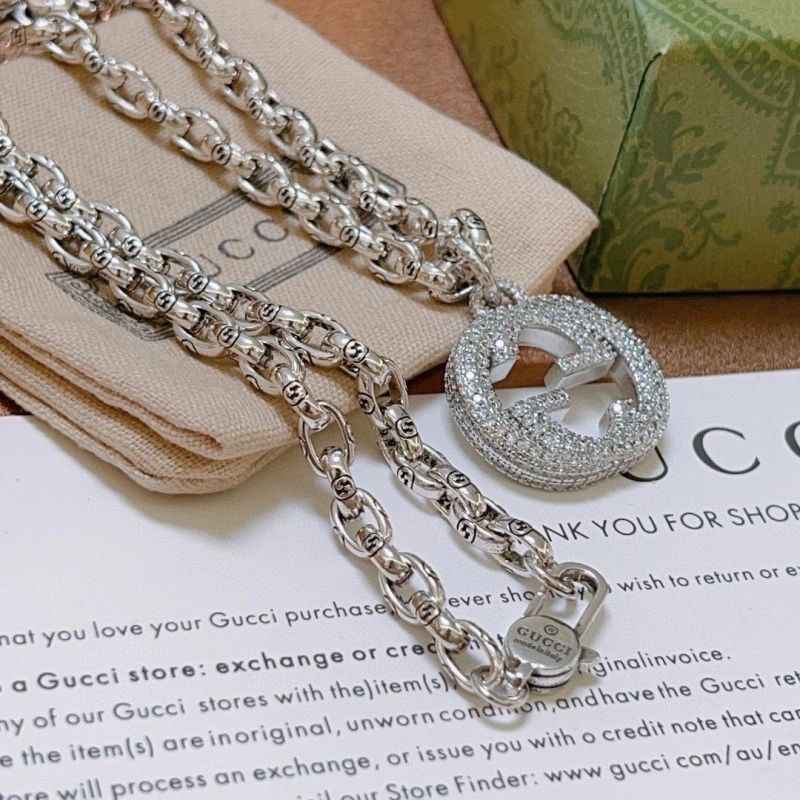 Indistinguishable Gucci Necklaces