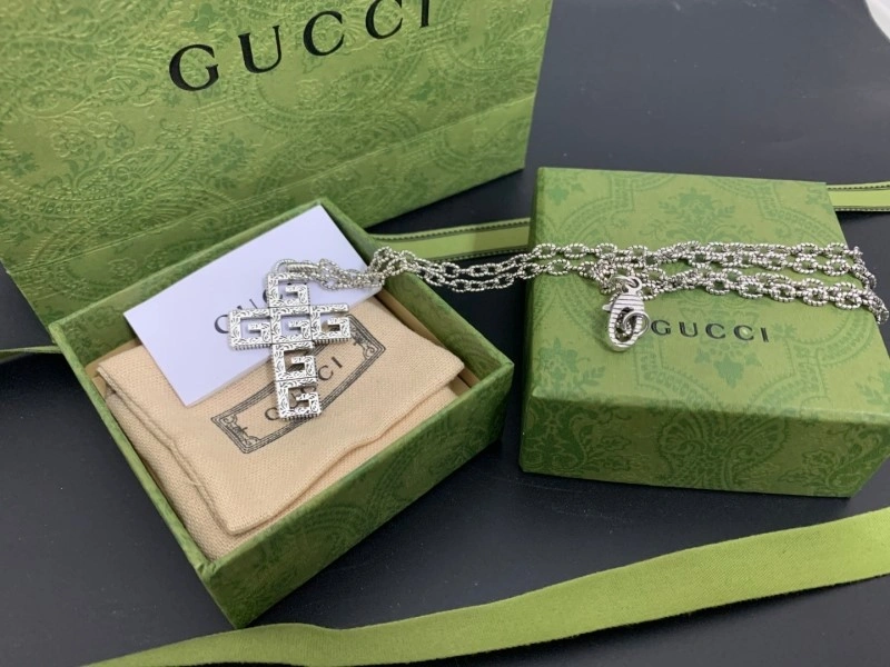 Exact replica Gucci Necklaces