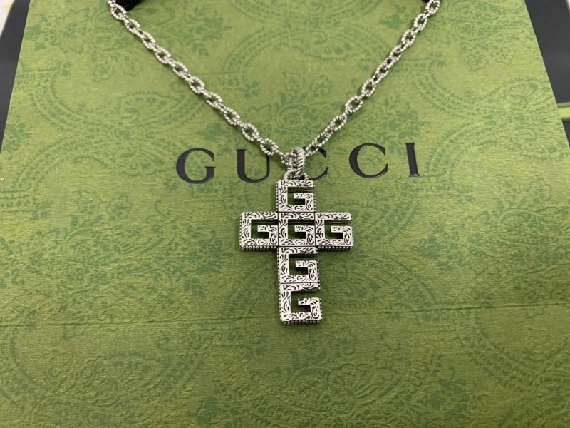 Exact replica Gucci Necklaces