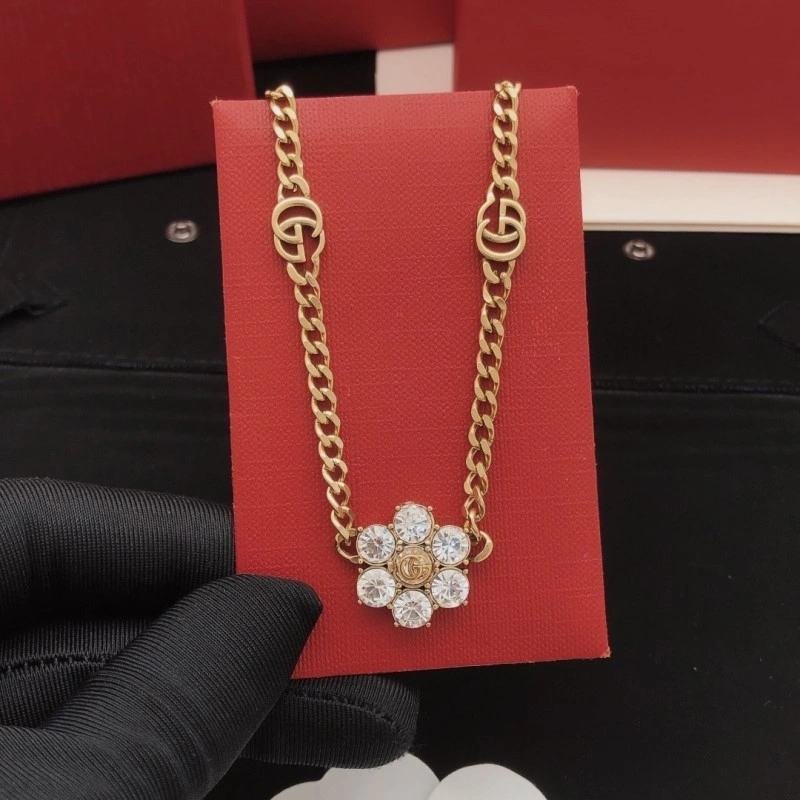 Indistinguishable Gucci Necklaces
