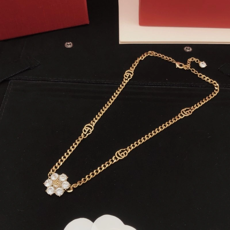 Indistinguishable Gucci Necklaces