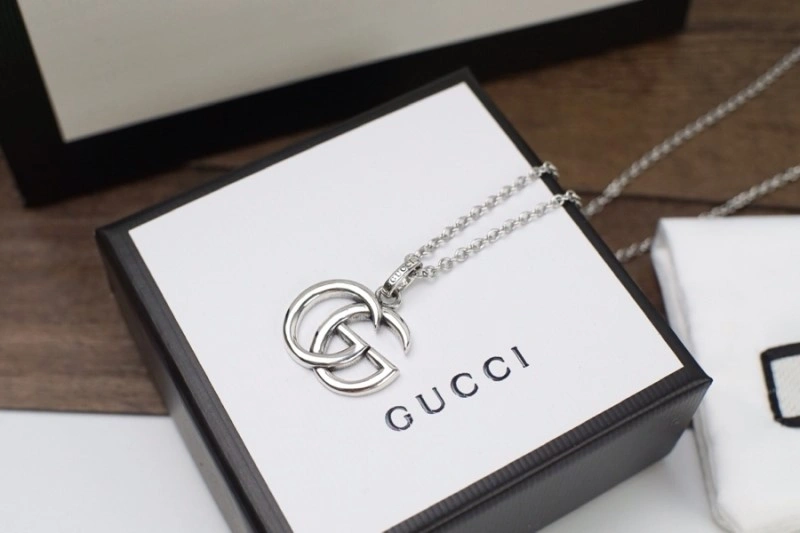 Indistinguishable Gucci Necklaces