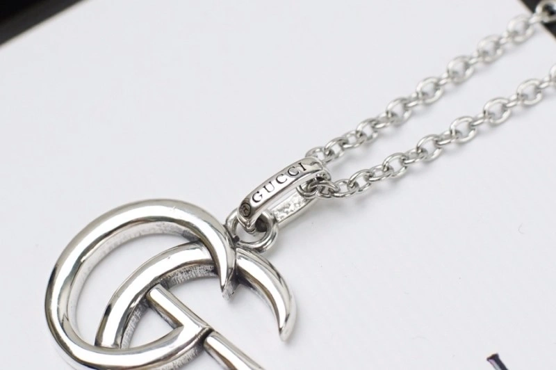 Indistinguishable Gucci Necklaces