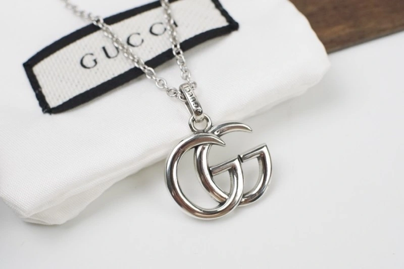 Indistinguishable Gucci Necklaces