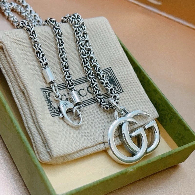Accurate model Gucci Necklaces