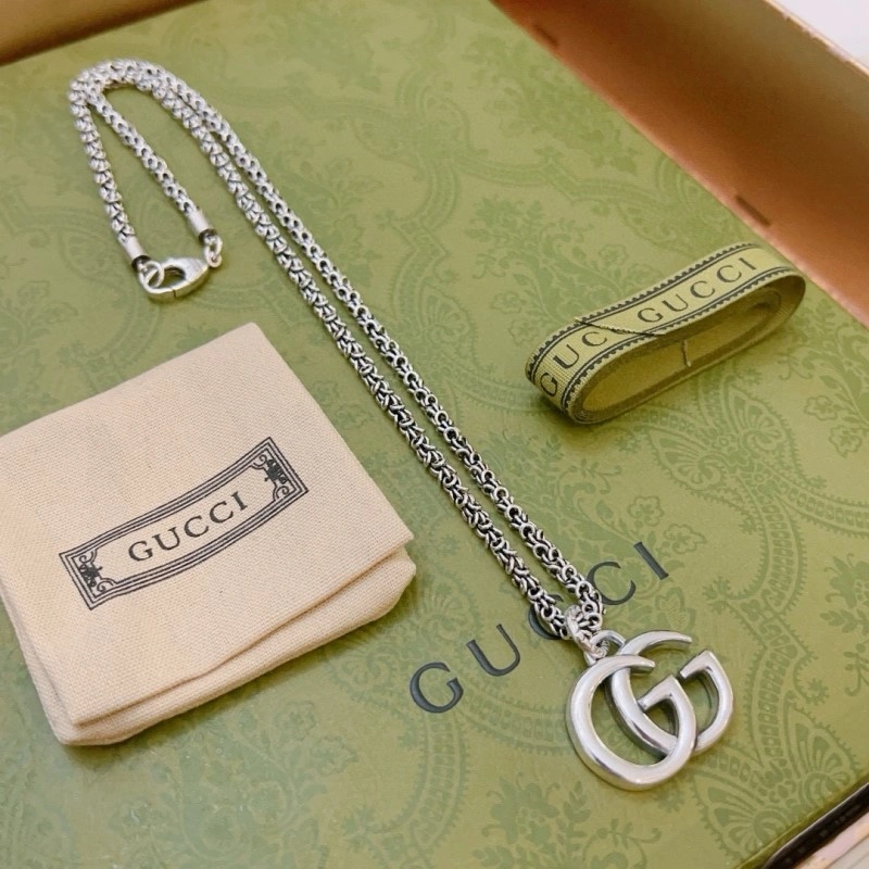 Accurate model Gucci Necklaces