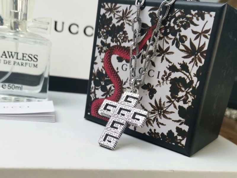 Economical Gucci Necklaces