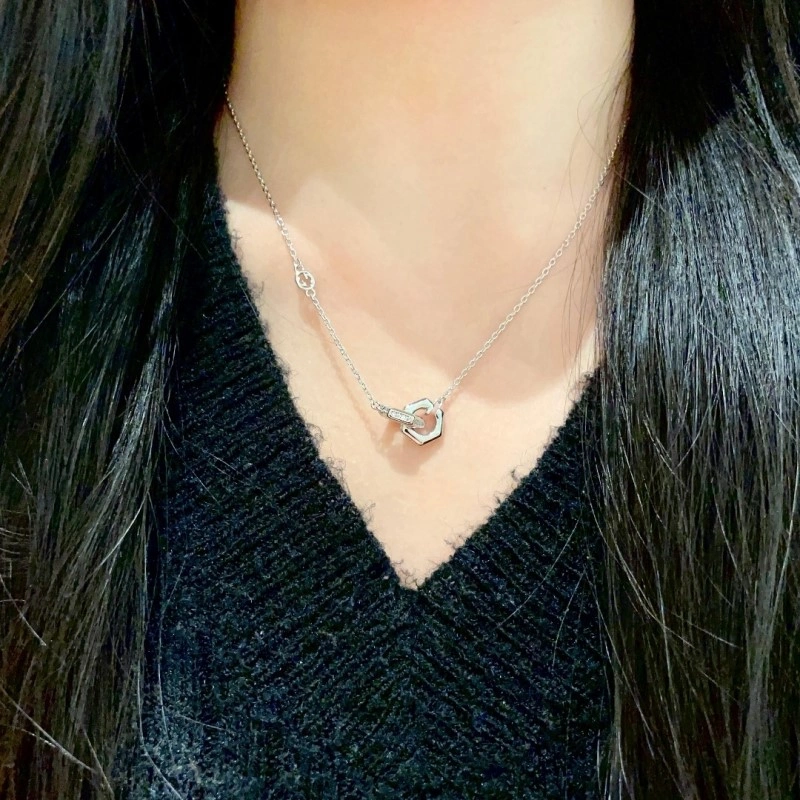 Low-cost Gucci Necklaces