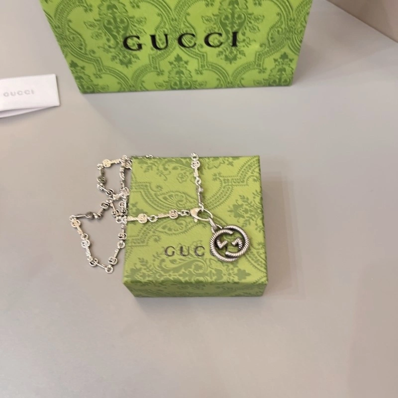 Indistinguishable Gucci Necklaces
