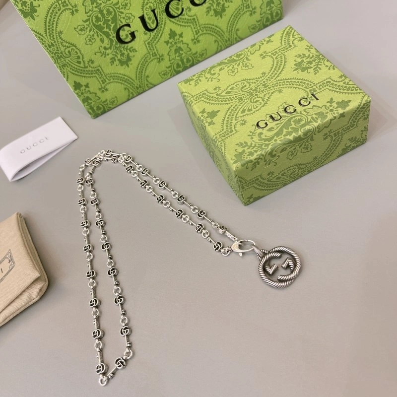 Indistinguishable Gucci Necklaces