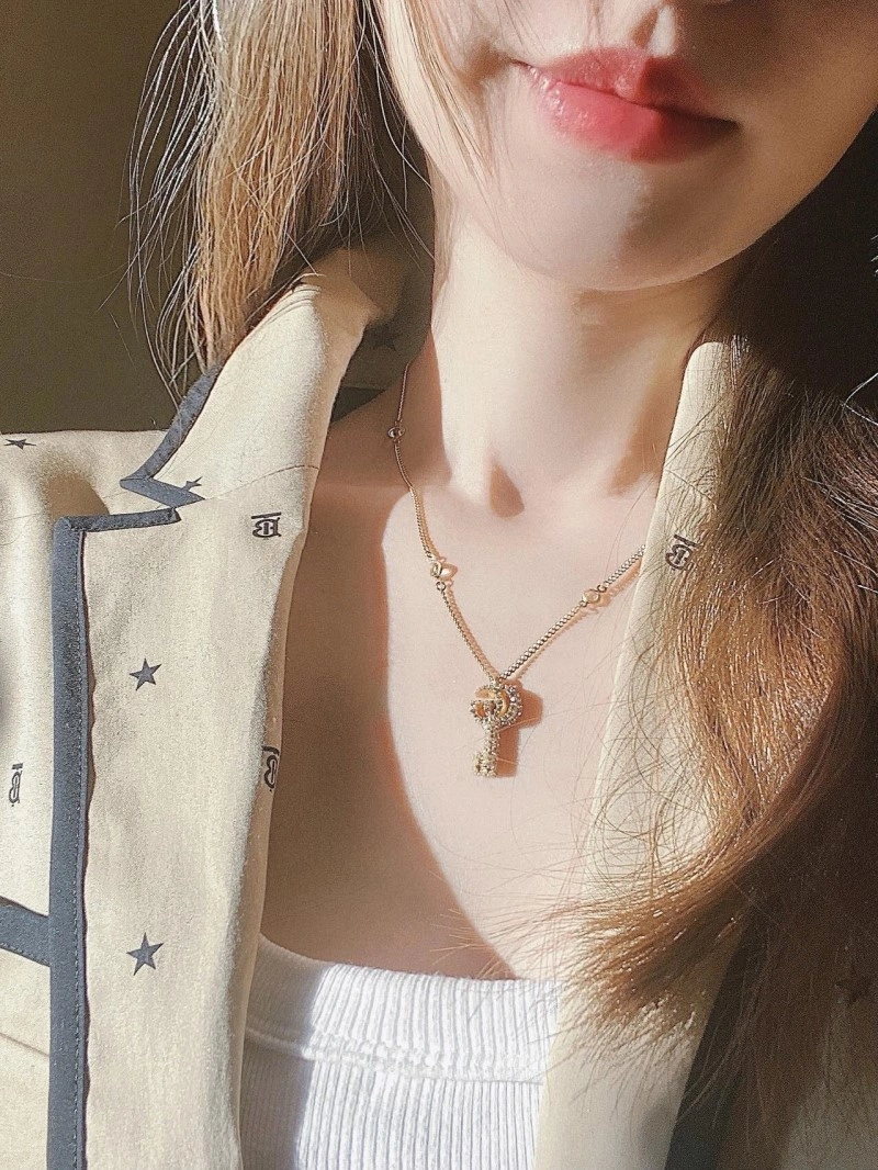 Value-priced Gucci Necklaces
