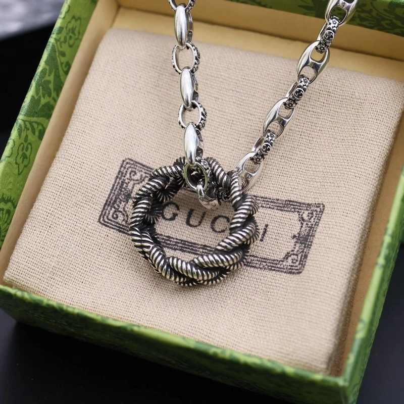 Accurate model Gucci Necklaces