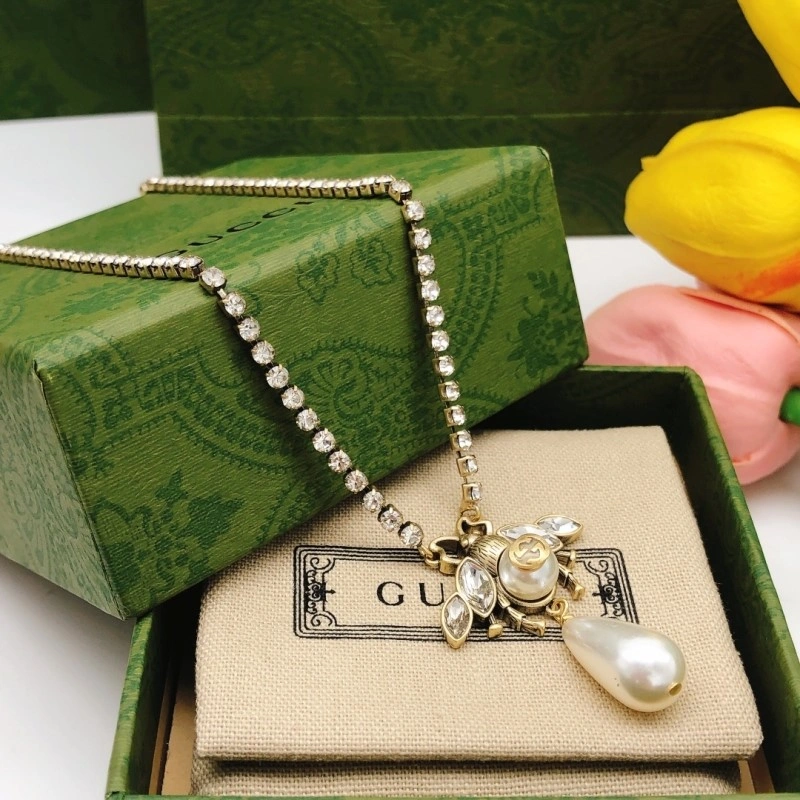 Indistinguishable Gucci Necklaces