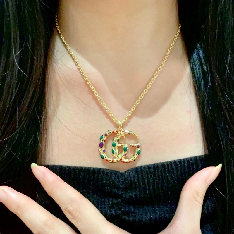 Indistinguishable Gucci Necklaces