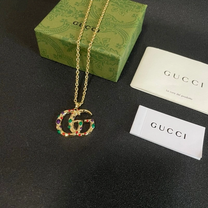 Indistinguishable Gucci Necklaces