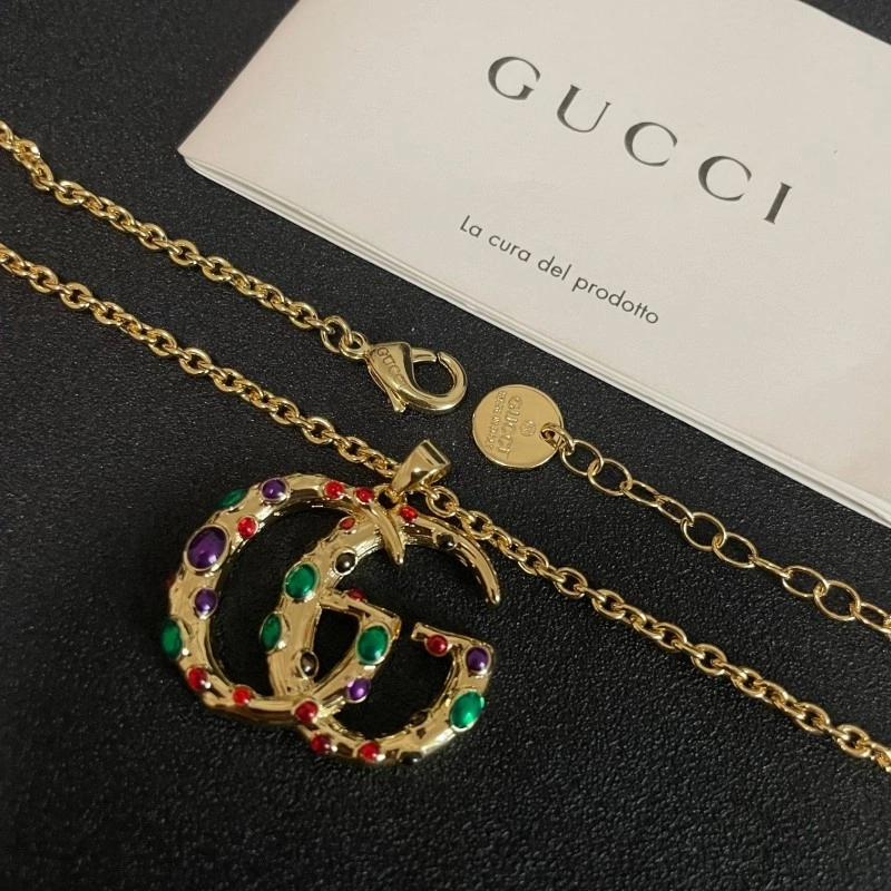 Indistinguishable Gucci Necklaces