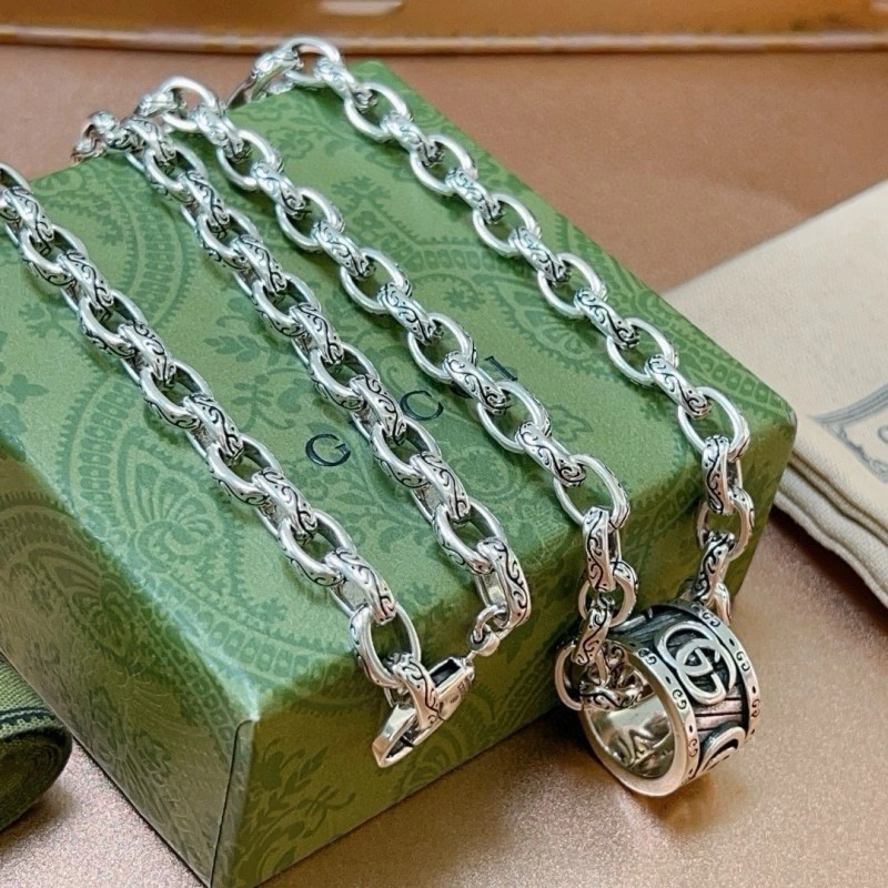 Top mirror Gucci Necklaces