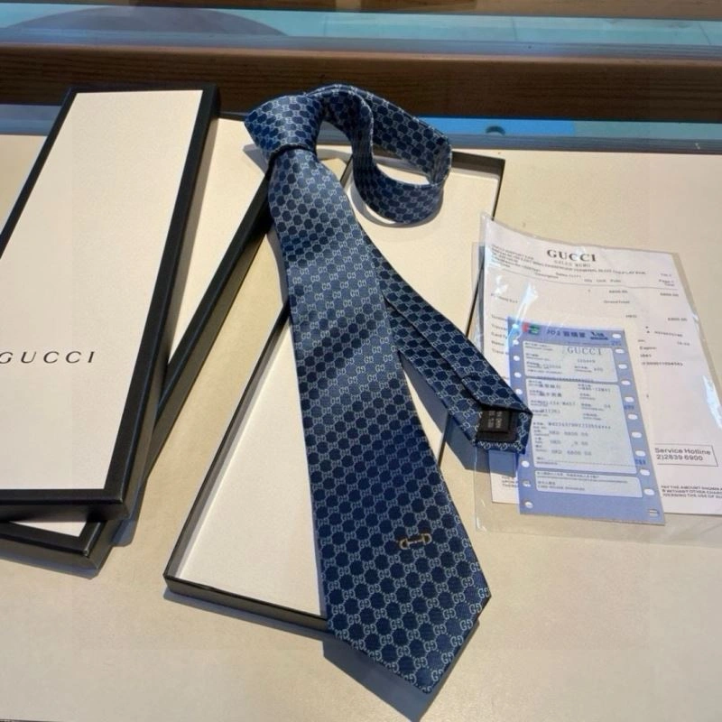 Accurate model Gucci Neckties