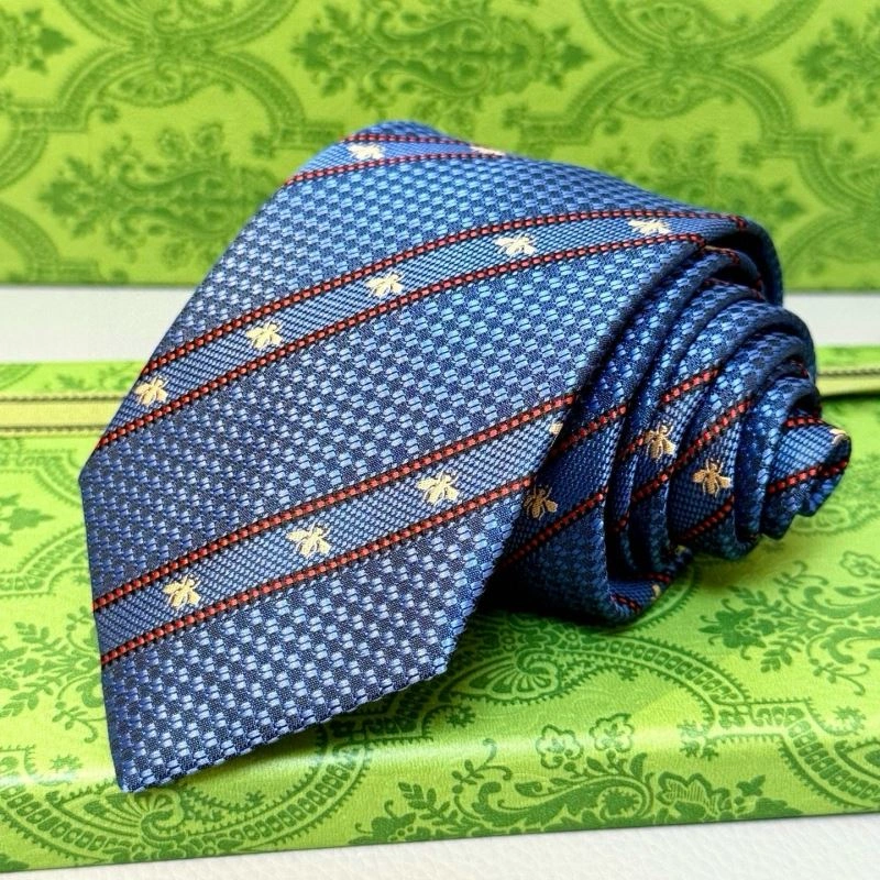 Top mirror Gucci Neckties