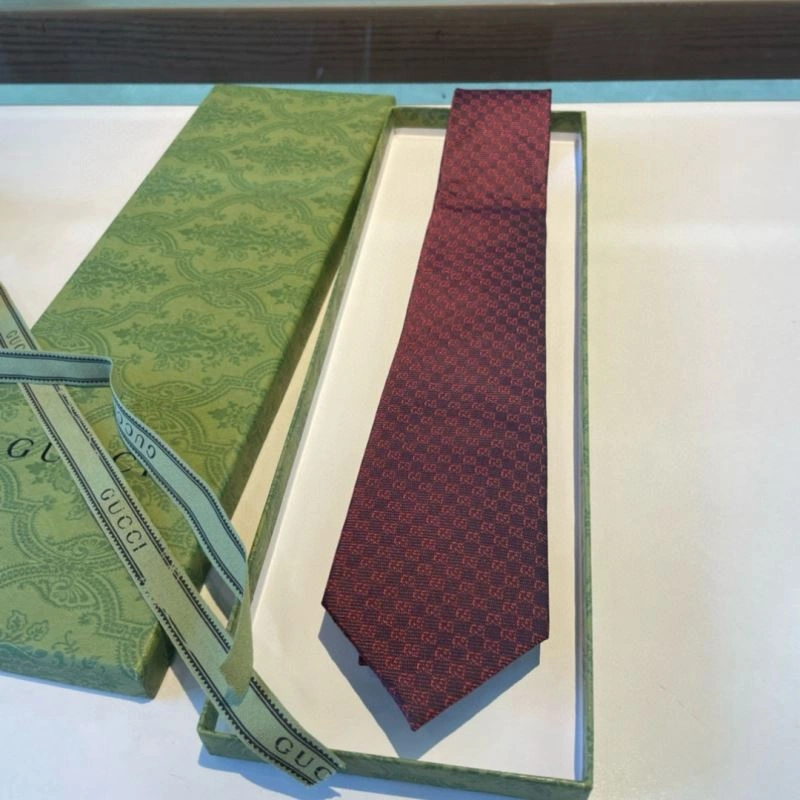 Accurate model Gucci Neckties