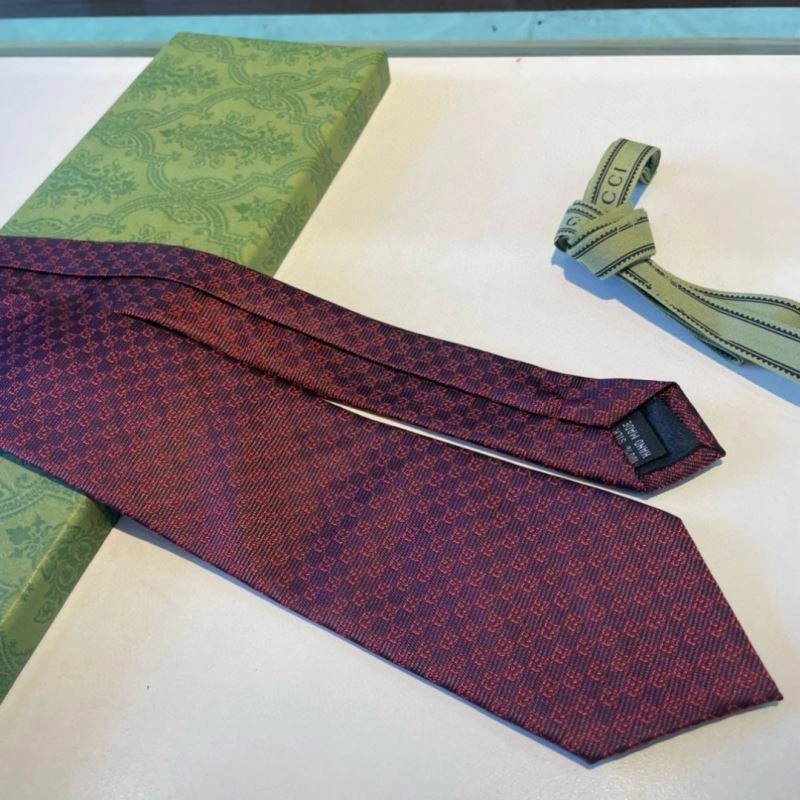 Accurate model Gucci Neckties